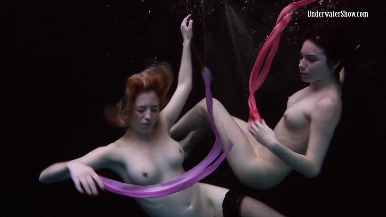 Underwater Hot Girls Swimming Naked Vídeos Pornos Gratuitos Youporn